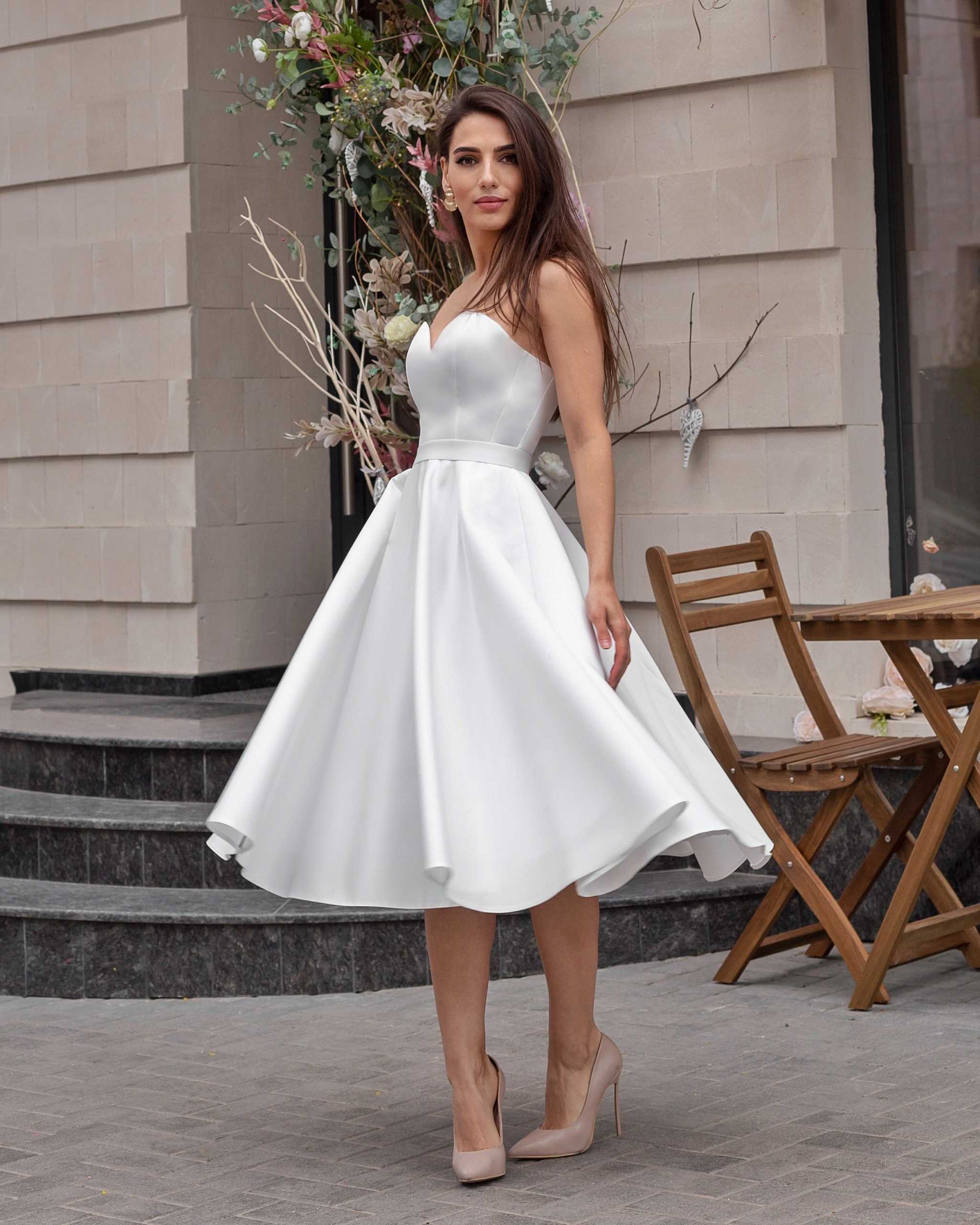 Rochie alba midi superbă cu corset reglabil decolteu rafinat – LARIETTE